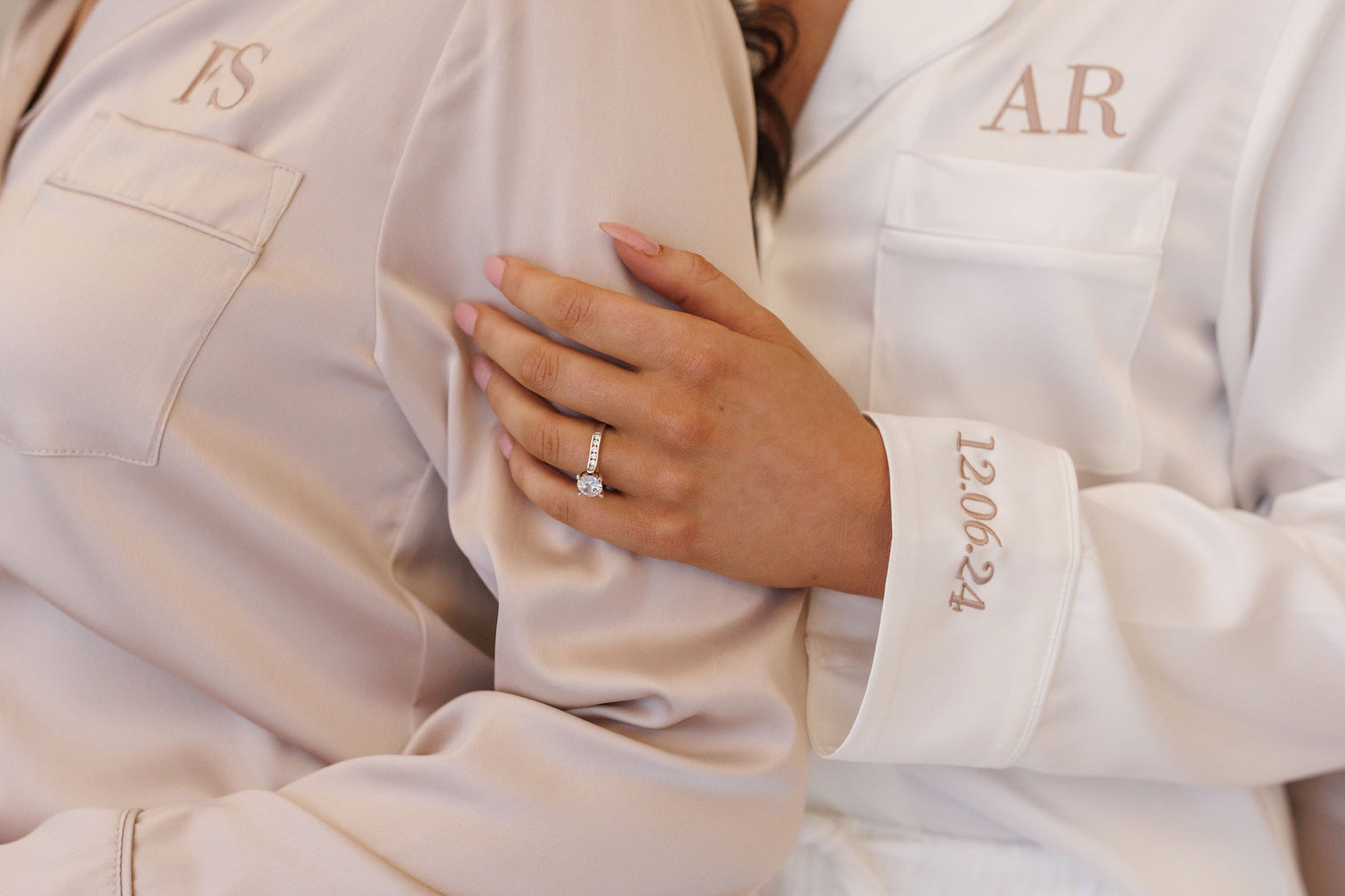 Le Rose: Bridesmaid Robes, Pajamas | Personalized Bridal Sleepwear Set ...